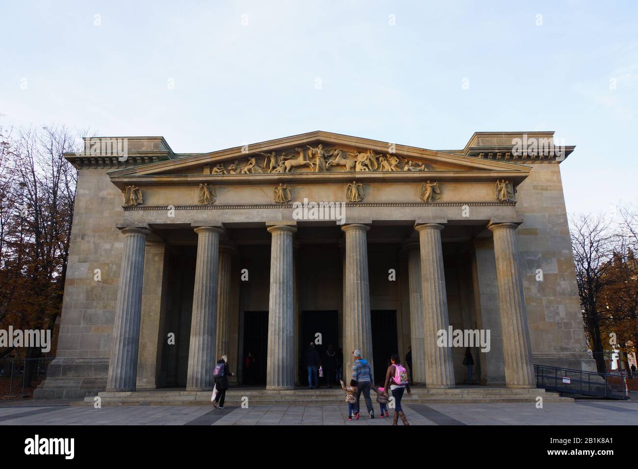 zentrale Gedenkstätte Neue Wache, Berlin, Deutschland Stock Photo - Alamy