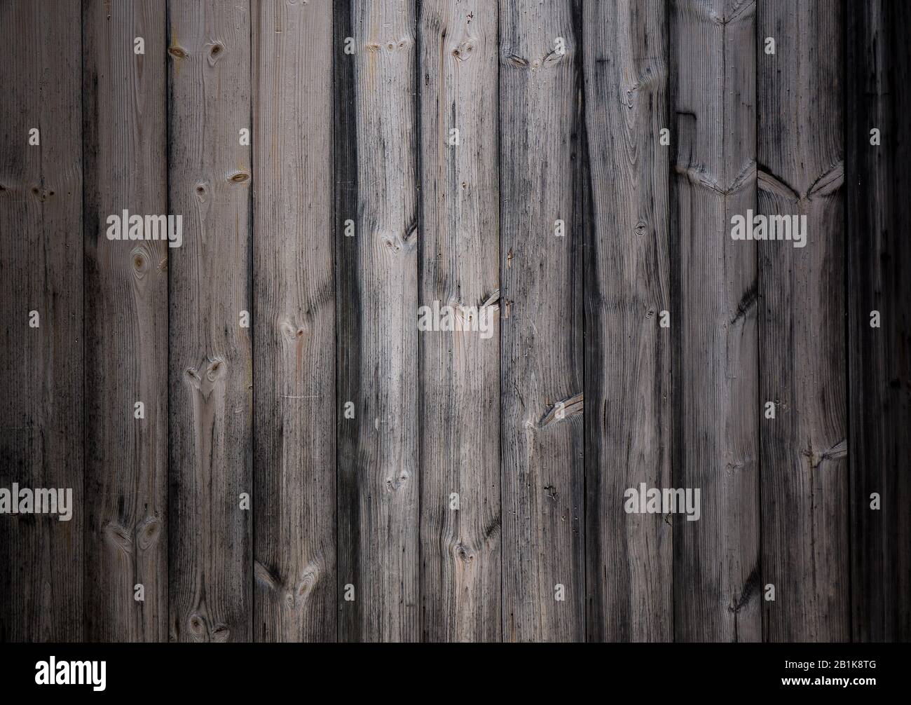 Dark wood texture with clear patterns Stock Photo - Alamy