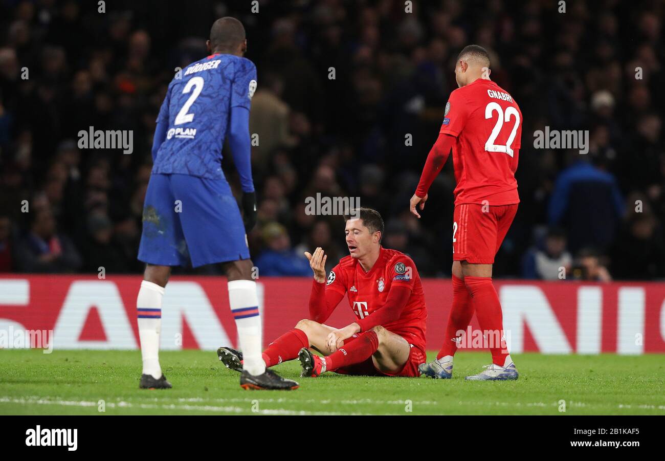 Football soccer ucl injury hi-res stock photography and images - Alamy