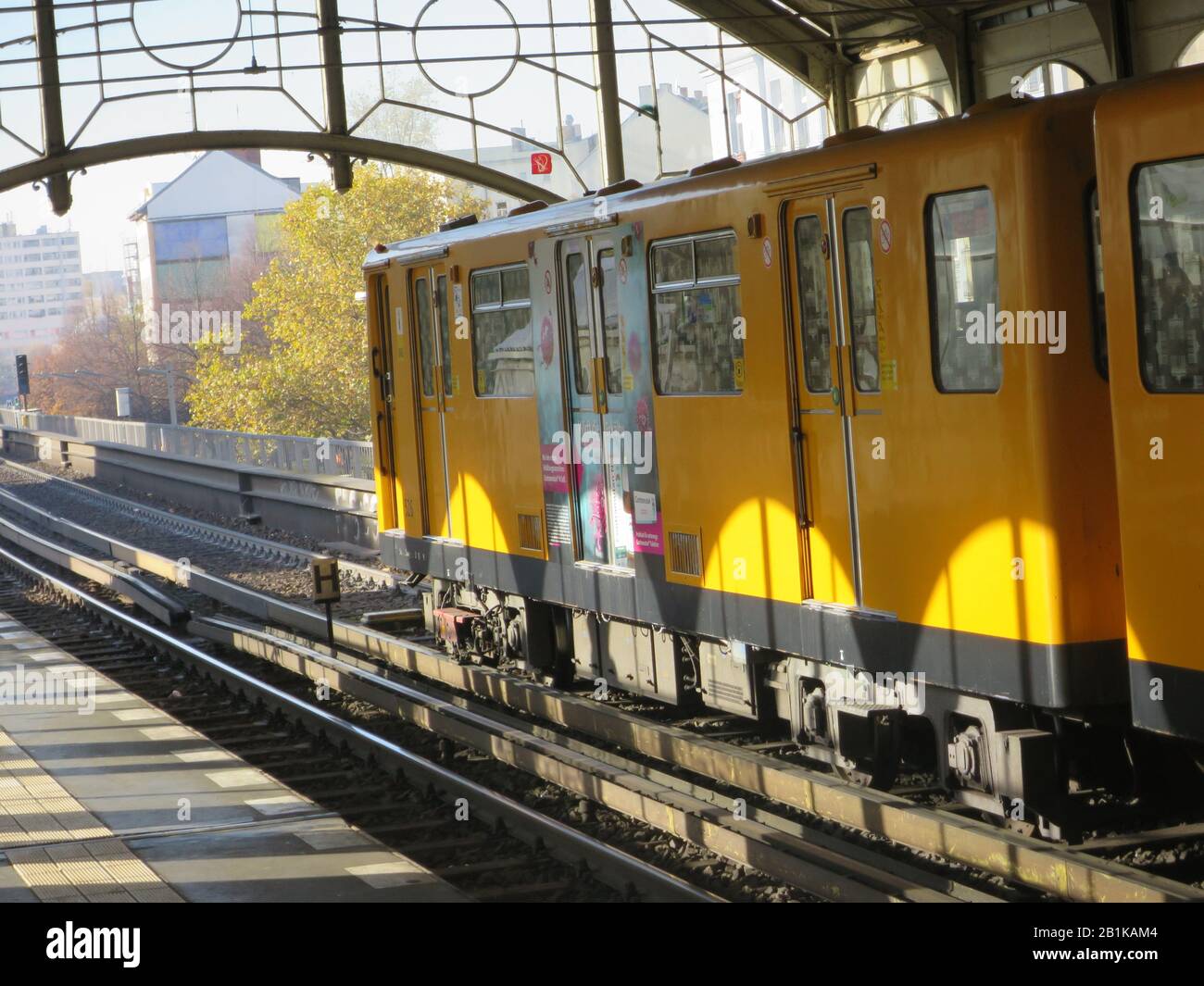 Berliner U-Bahn, Berlin, Deutschland Stock Photo - Alamy