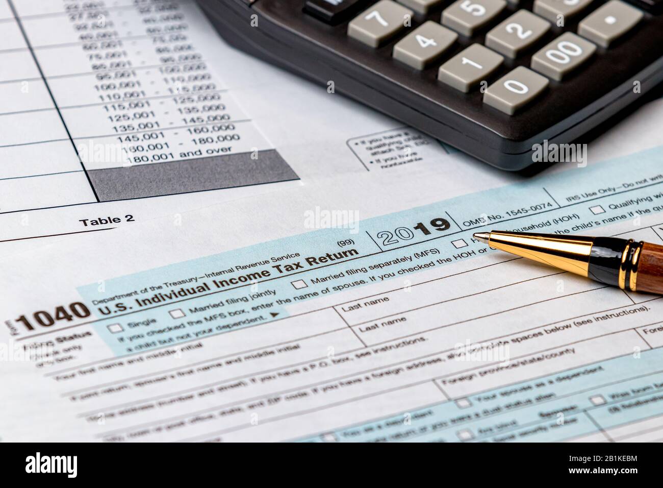 1040 income tax form hi-res stock photography and images - Alamy