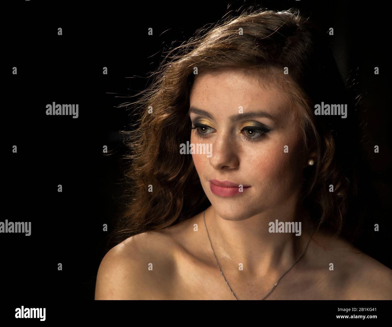 Shampoo models hi-res stock photography and images - Alamy