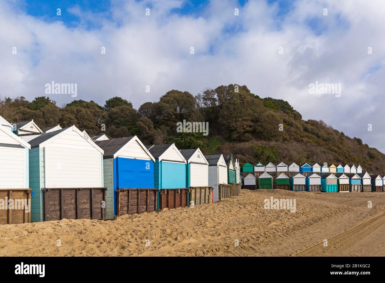 Beach huts in winter sunshine hi-res stock photography and images - Alamy