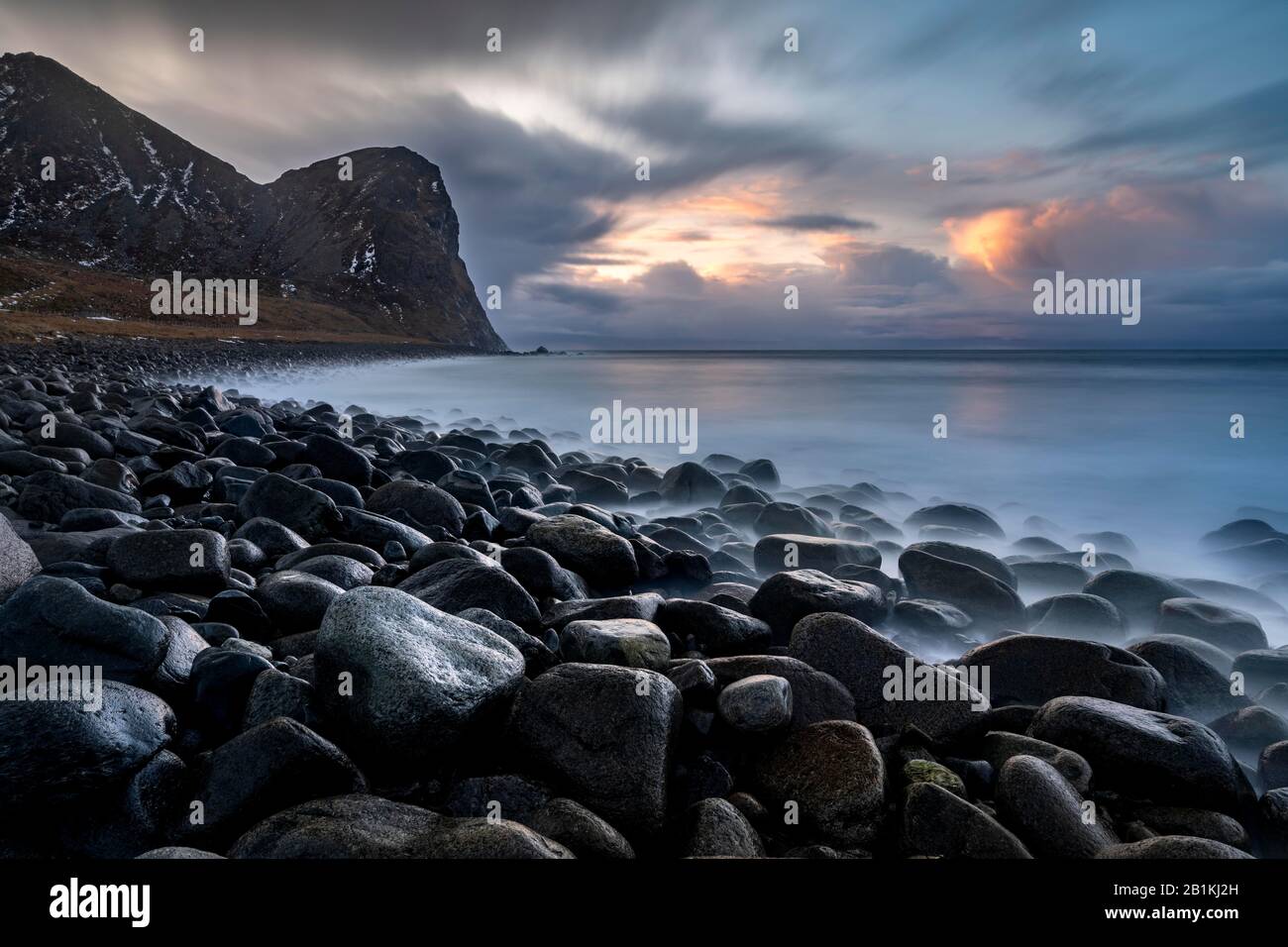 Rocky coast with surf, Unstad Beach, Lofoten, Norway Stock Photo - Alamy