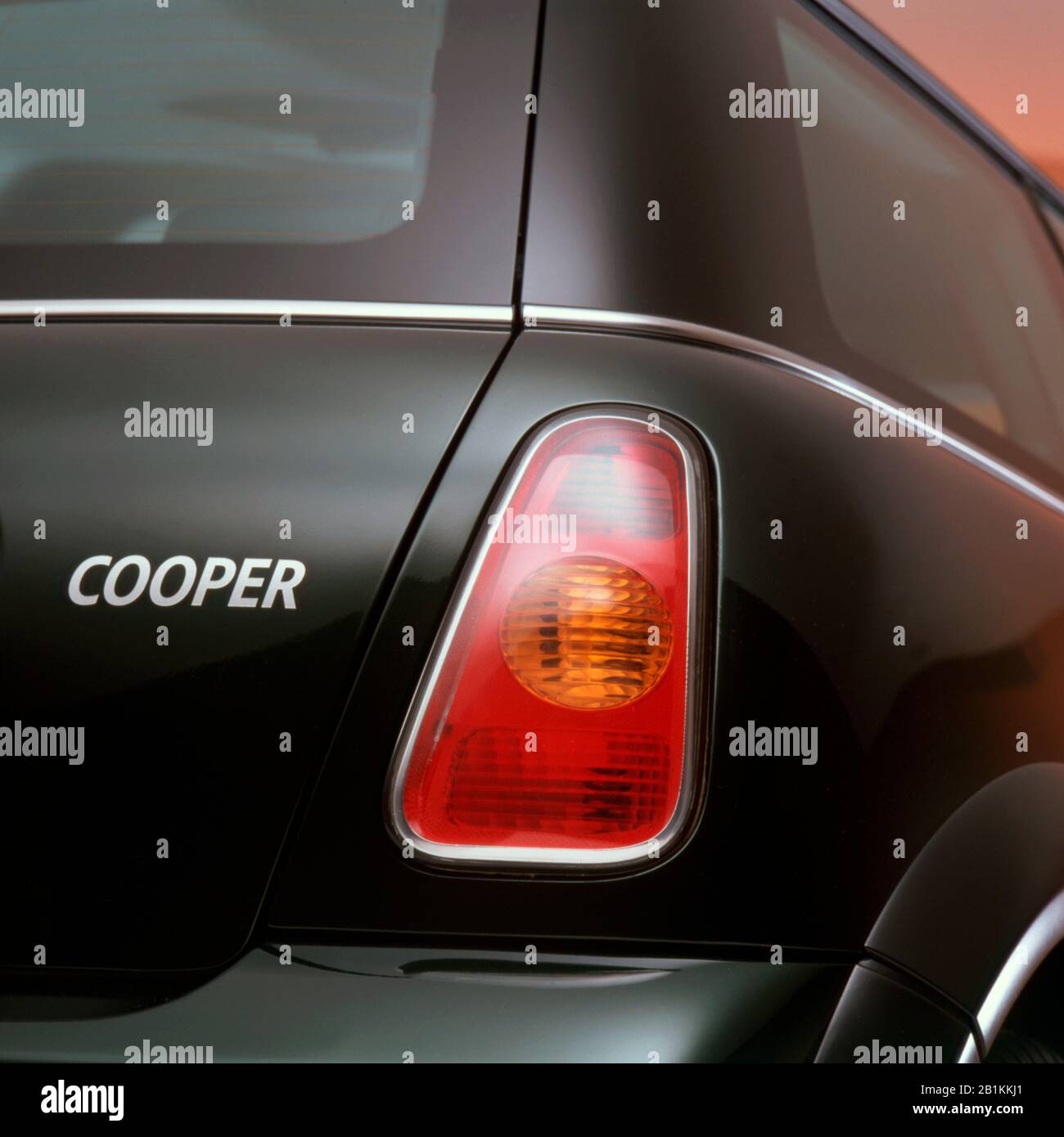 Mini cooper racing car hi-res stock photography and images - Alamy