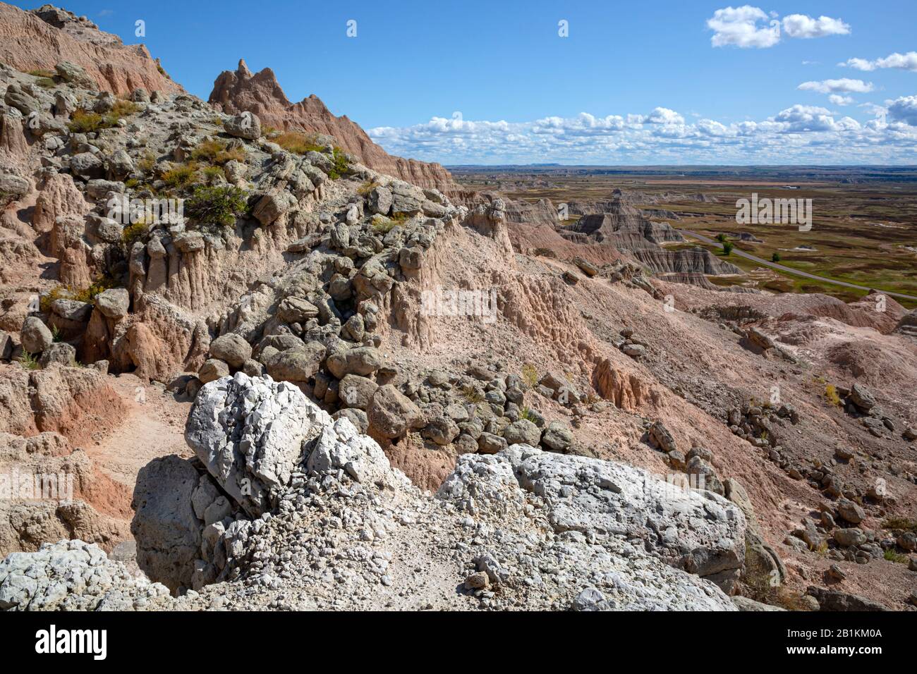 Below the rubble hi-res stock photography and images - Alamy