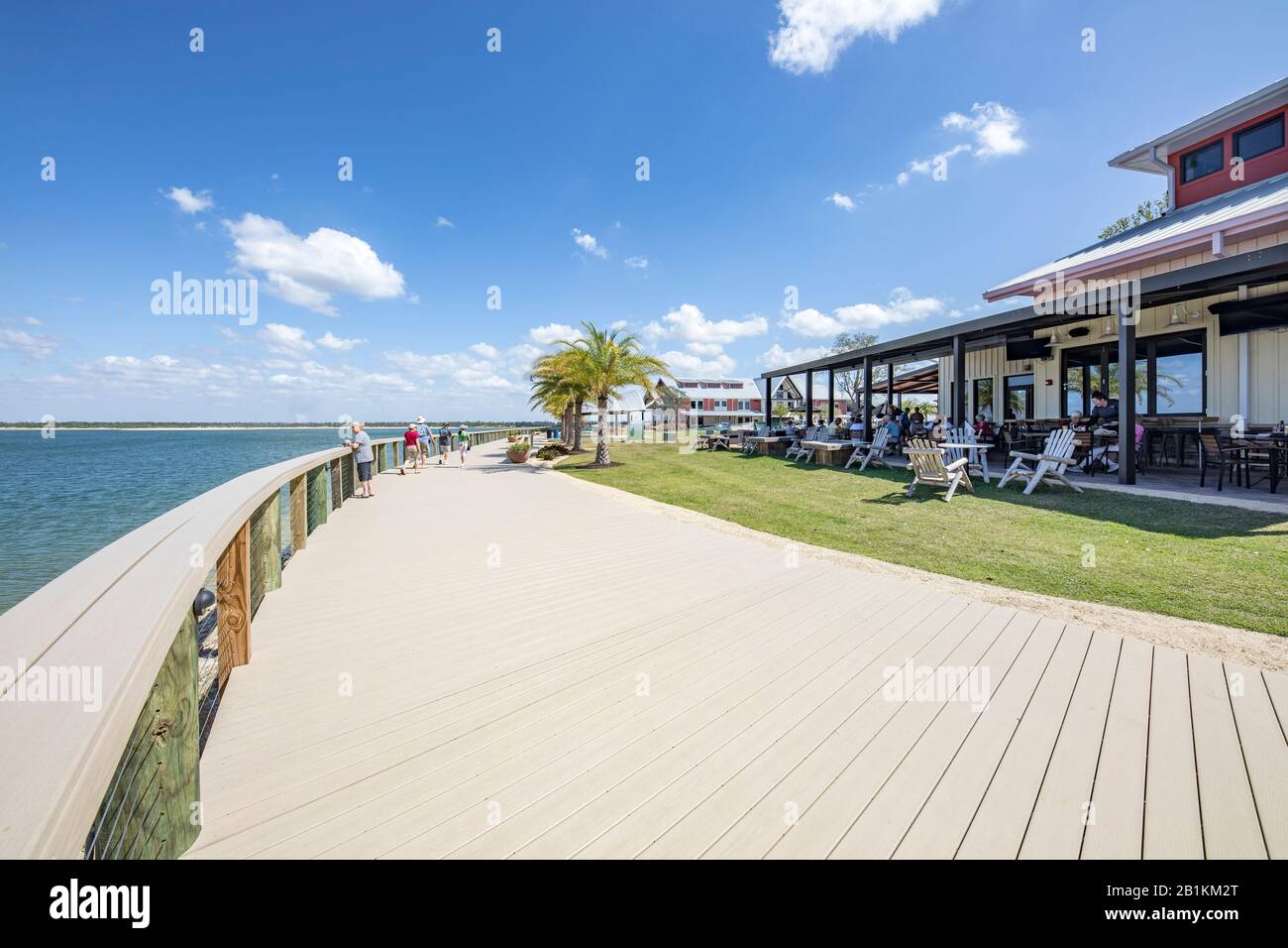 Modern boardwalk hi-res stock photography and images - Alamy