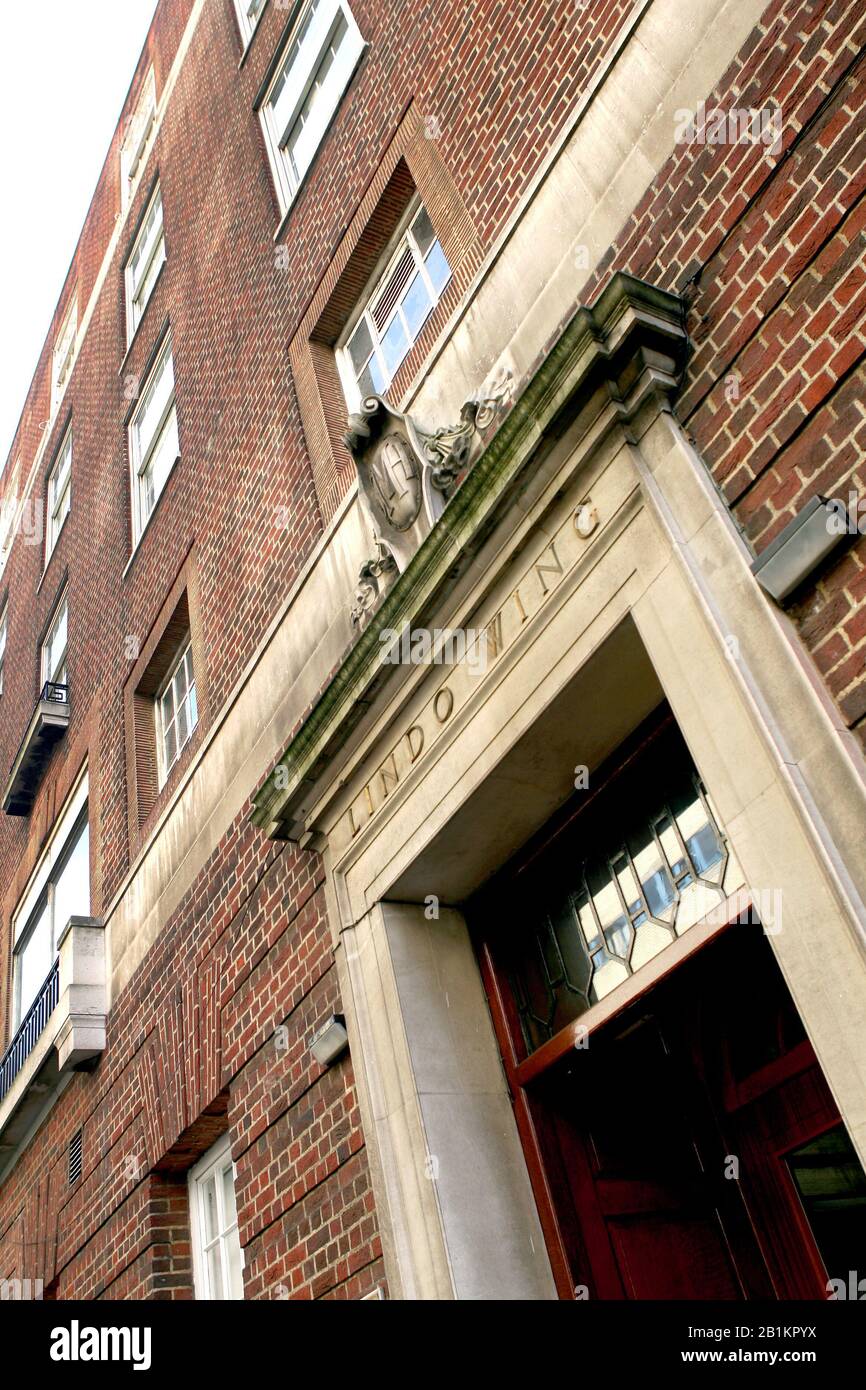 Prince william baby hi-res stock photography and images - Alamy