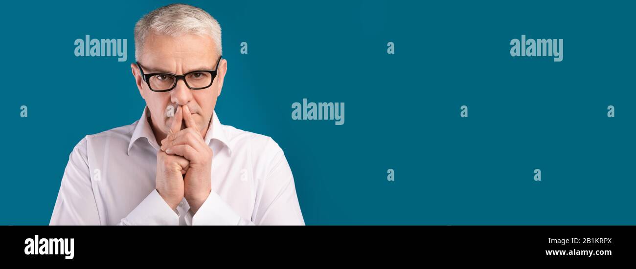 Portrait concentrated senior man hi-res stock photography and images ...