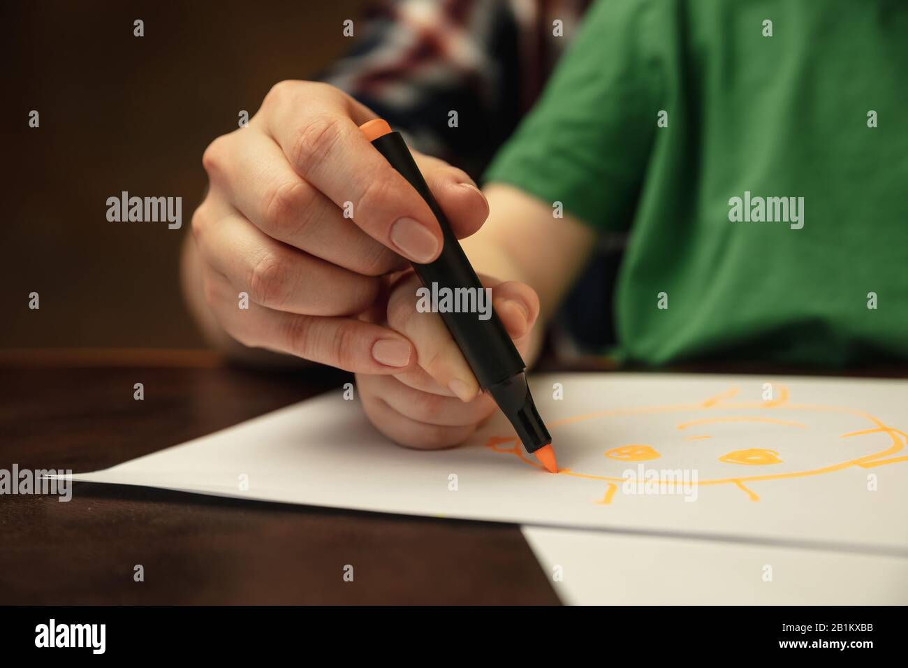 Hands doing different things hi-res stock photography and images - Alamy