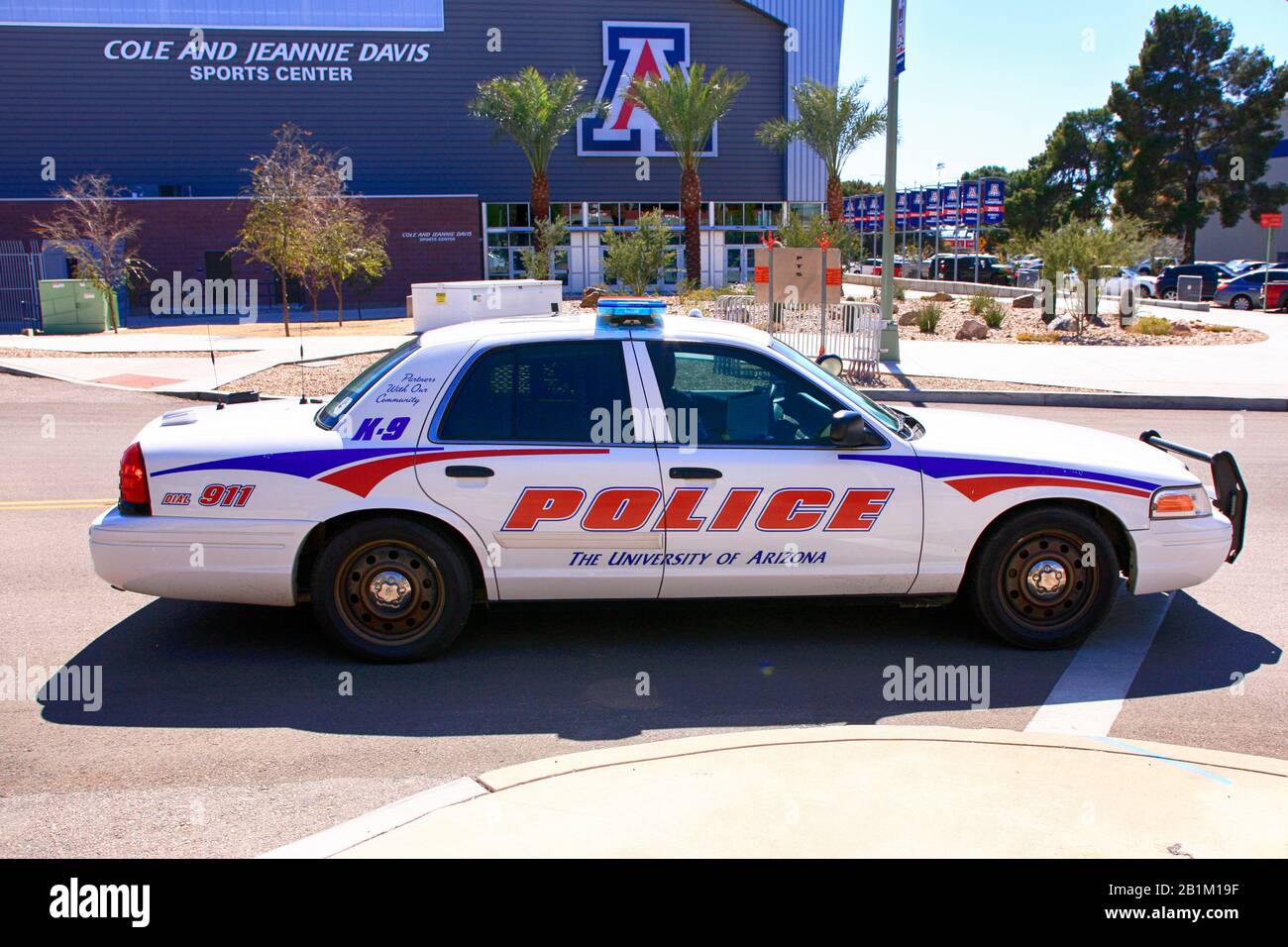 Law enforcement cruiser hi-res stock photography and images - Alamy