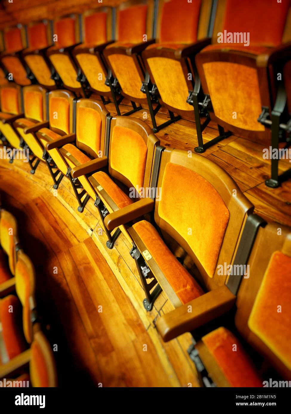 Seats architecture hi-res stock photography and images - Alamy