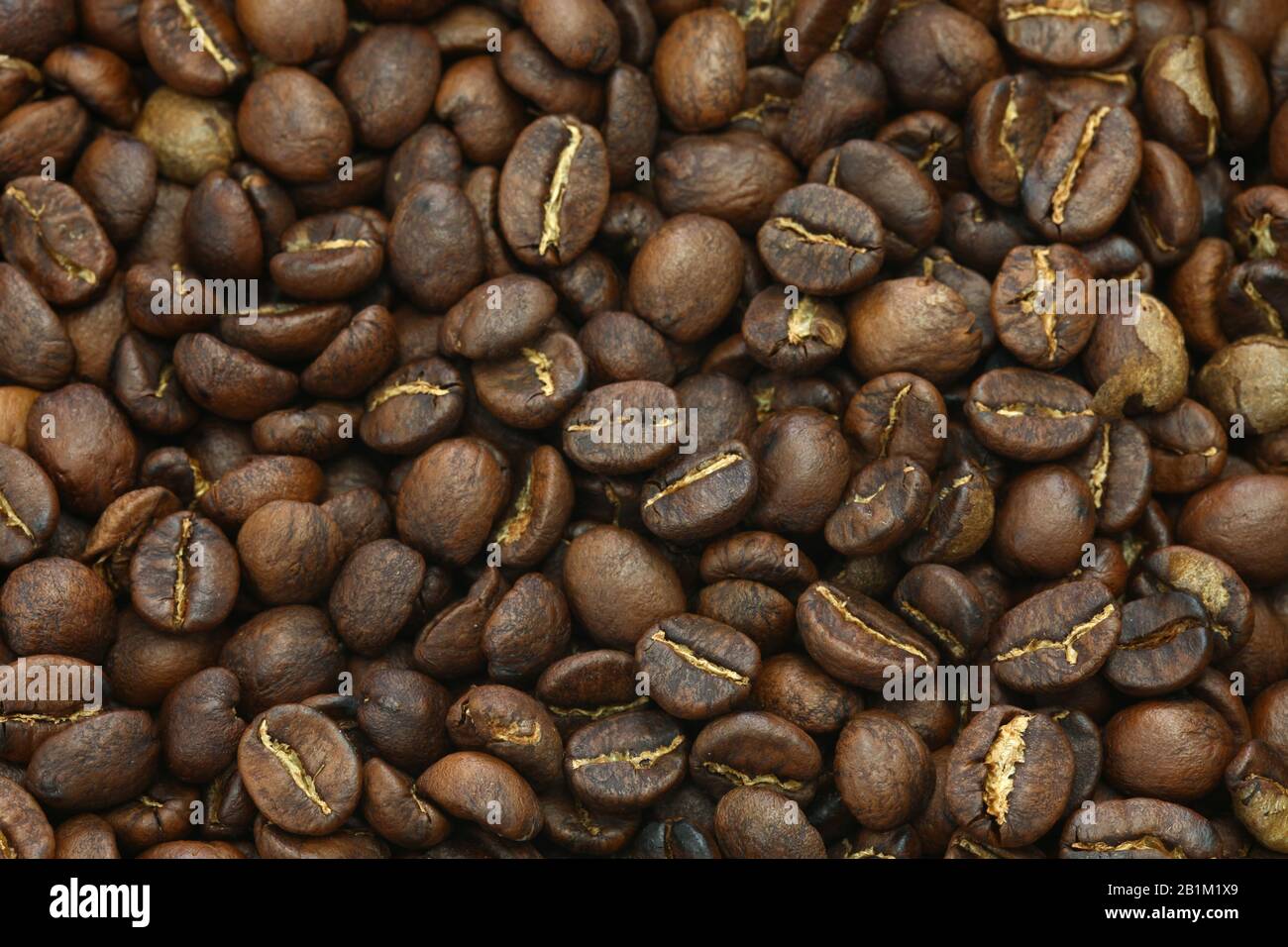 roasting coffee beans process by handy roaster at home; roast finished ...