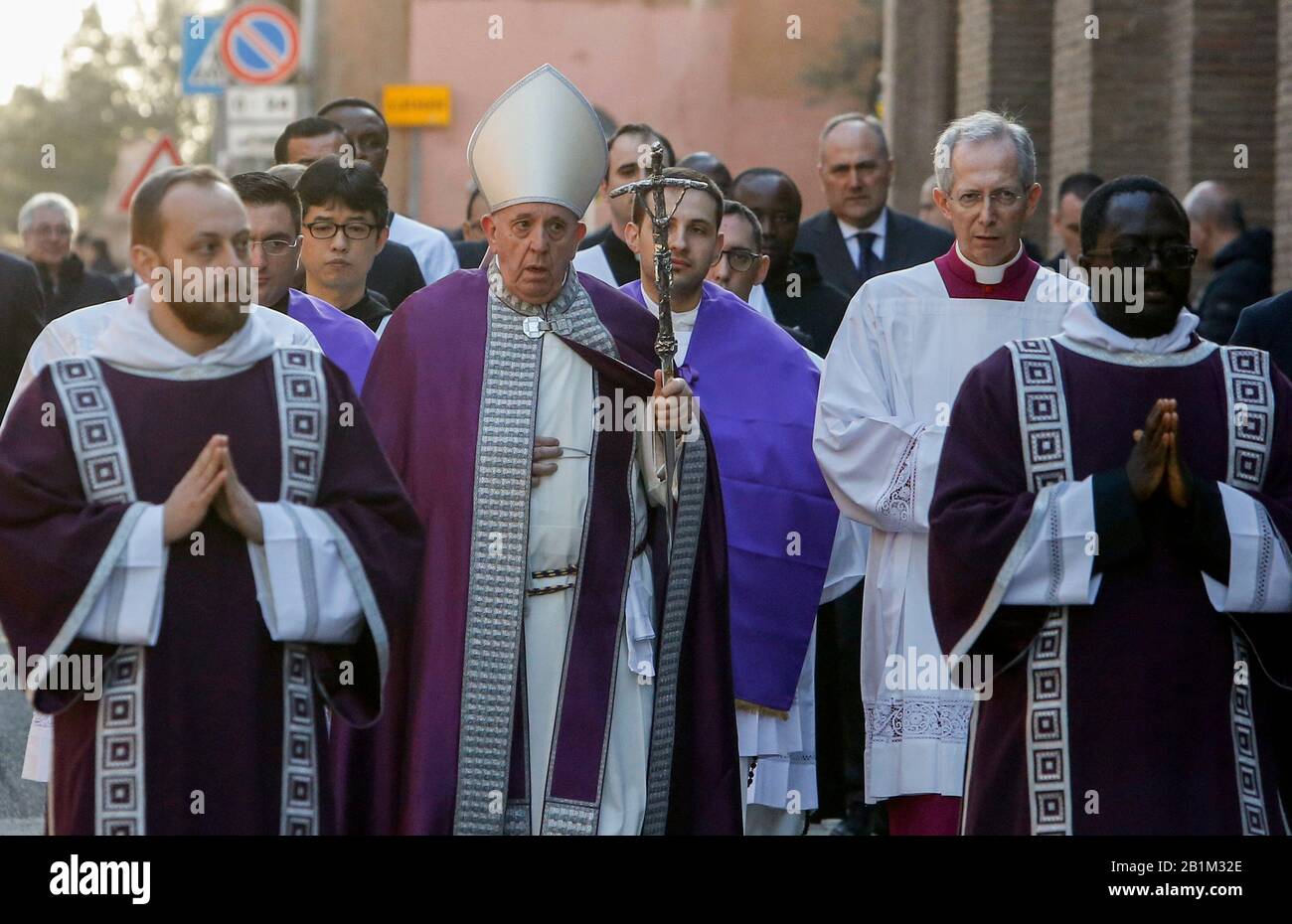 Italy opens church hi-res stock photography and images - Alamy