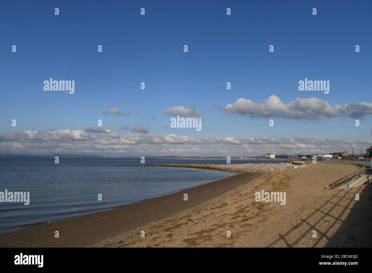 The sea front at Morecambe Bay Stock Photo - Alamy