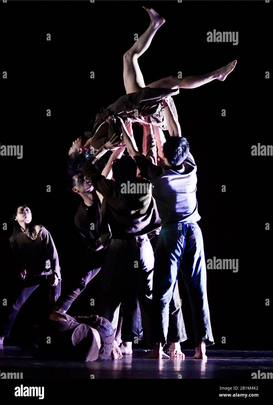 Cloud gate dance theatre of taiwan hi-res stock photography and images ...