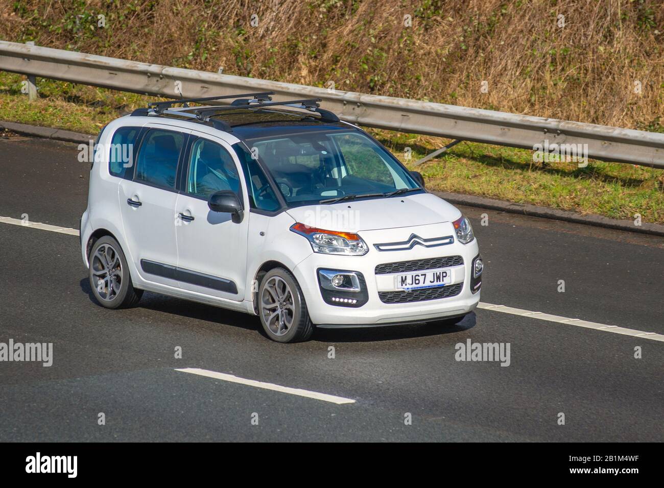 2017 white Citroën C3 Picasso Platinum Blue; UK Vehicular traffic ...