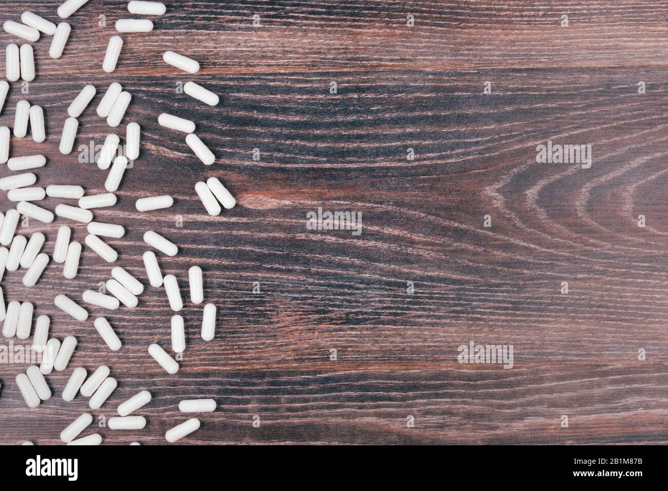 Oval tablets hi-res stock photography and images - Alamy