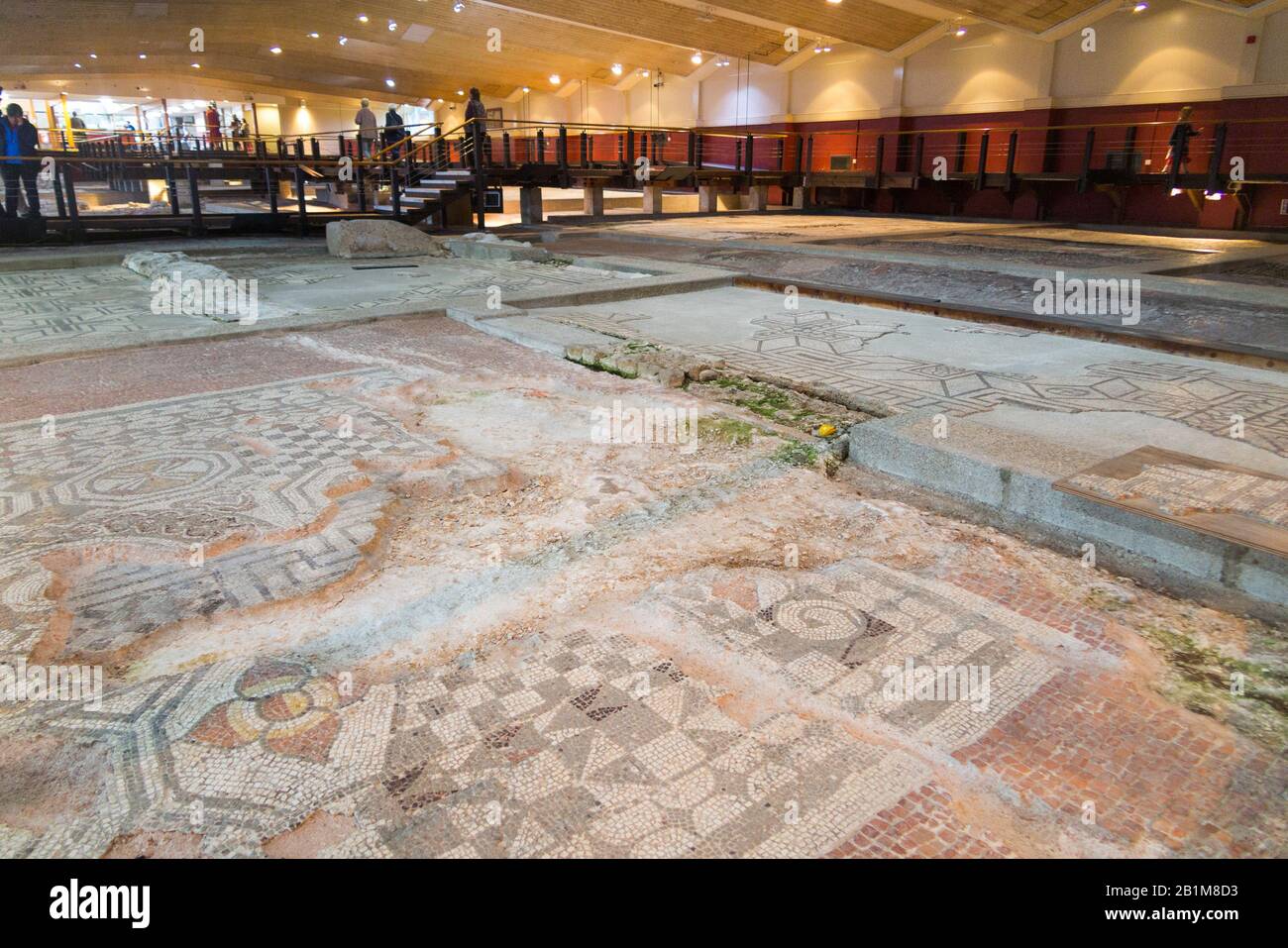 Greek Key and Medusa Mosaics / mosaic room at Fishbourne Roman Palace ...