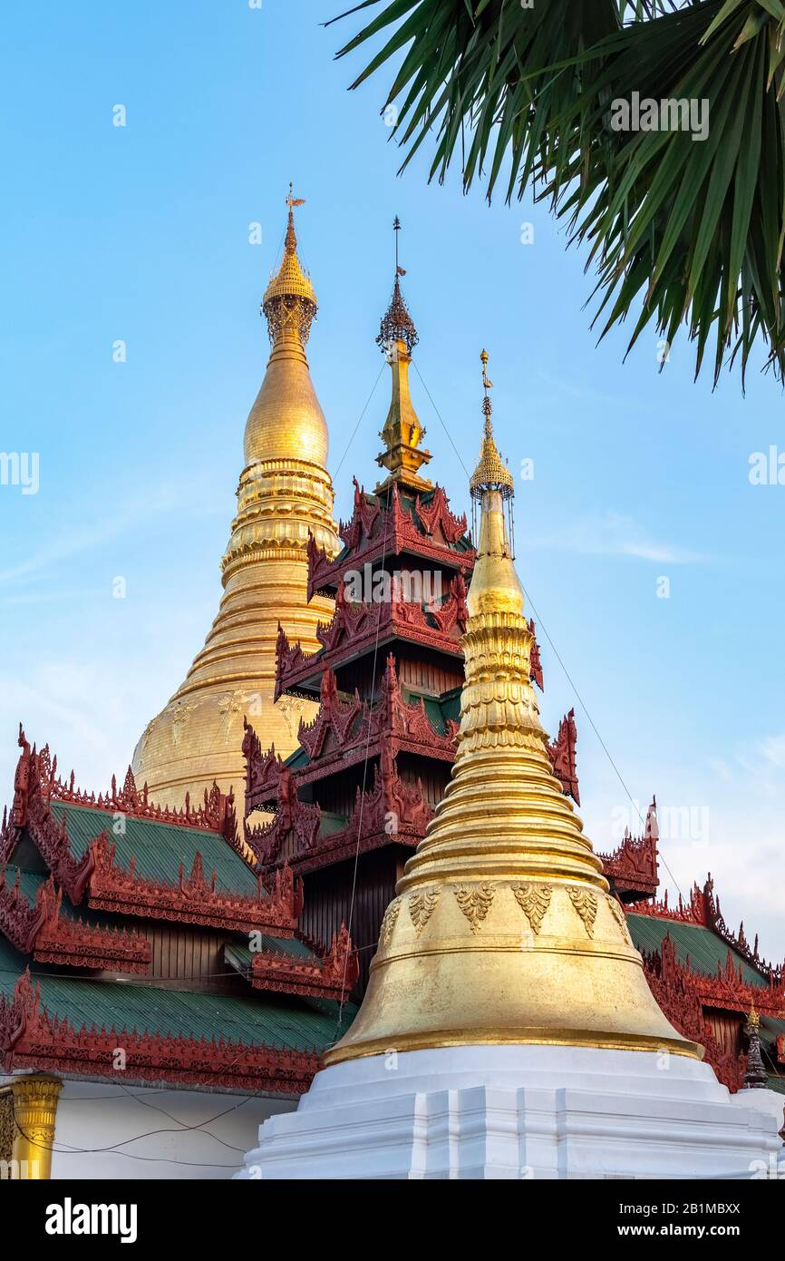Pagoda triple roof hi-res stock photography and images - Alamy