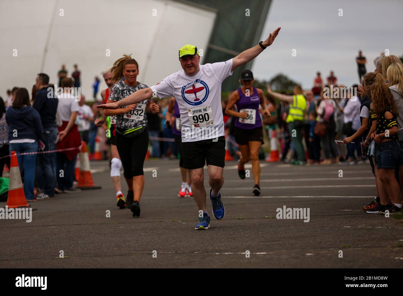 20k run photos hi-res stock photography and images - Alamy