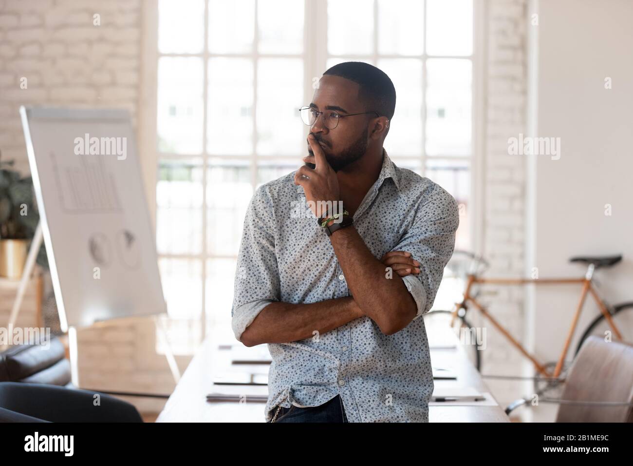 African american office worker planning hi-res stock photography and ...