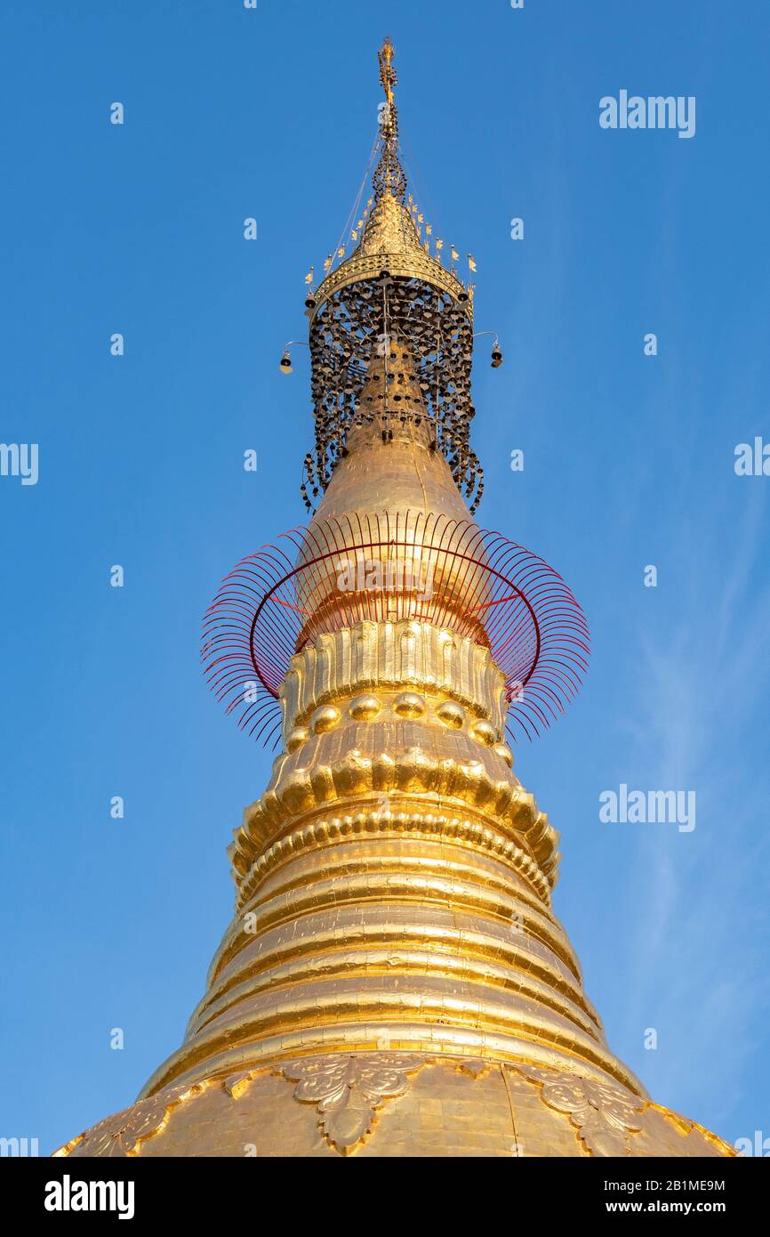 Asia myanmar burma rangoon botataung hi-res stock photography and ...