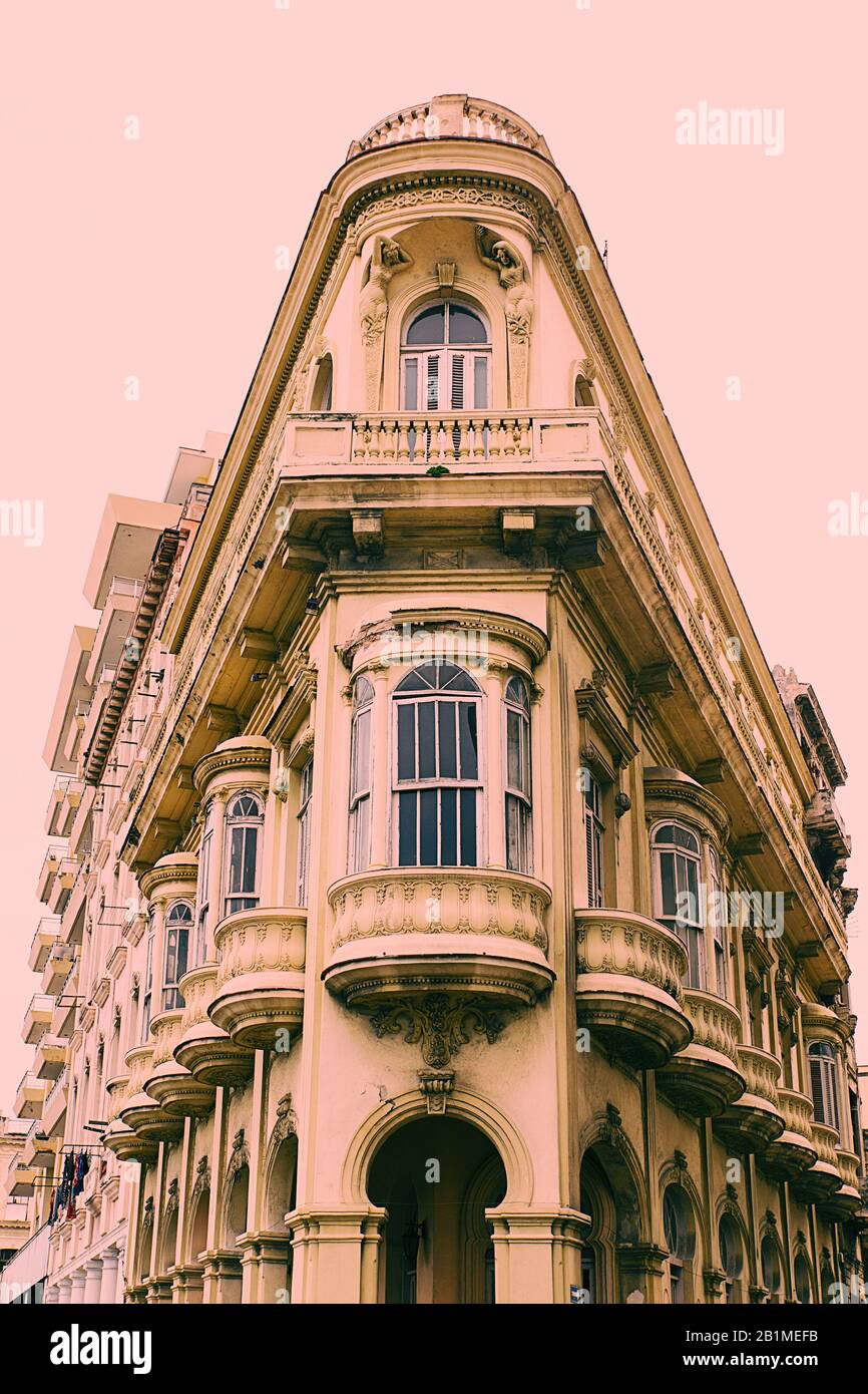 Old Edifice High Resolution Stock Photography and Images - Alamy