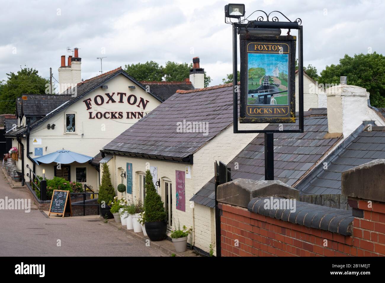 Leicester pub england hi-res stock photography and images - Alamy