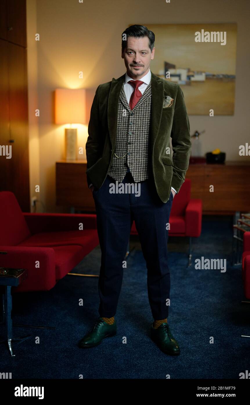 Cologne, Germany. 26th Feb, 2020. The actor Fritz Karl is on the film ...