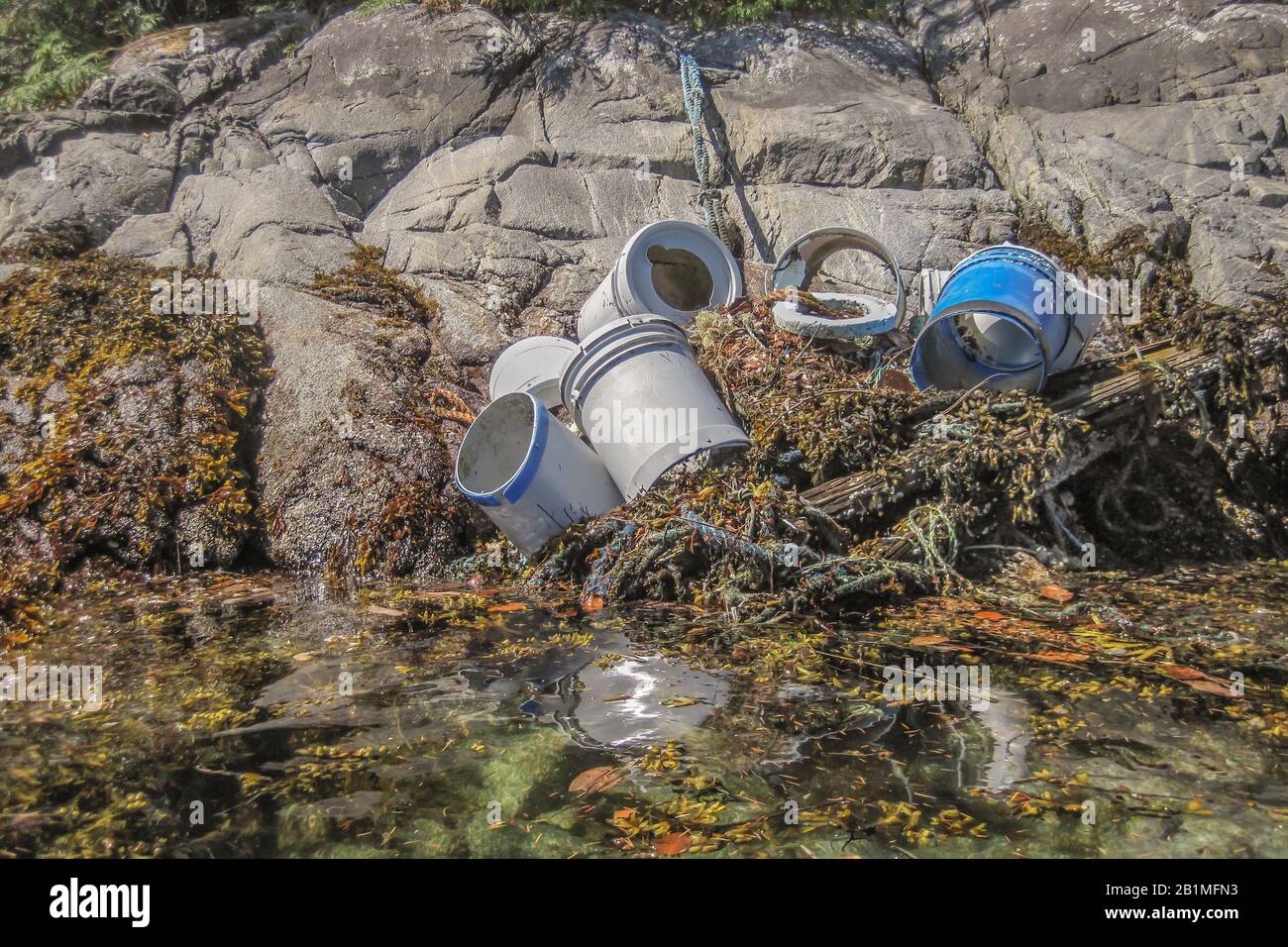 Plastic ropes hi-res stock photography and images - Alamy
