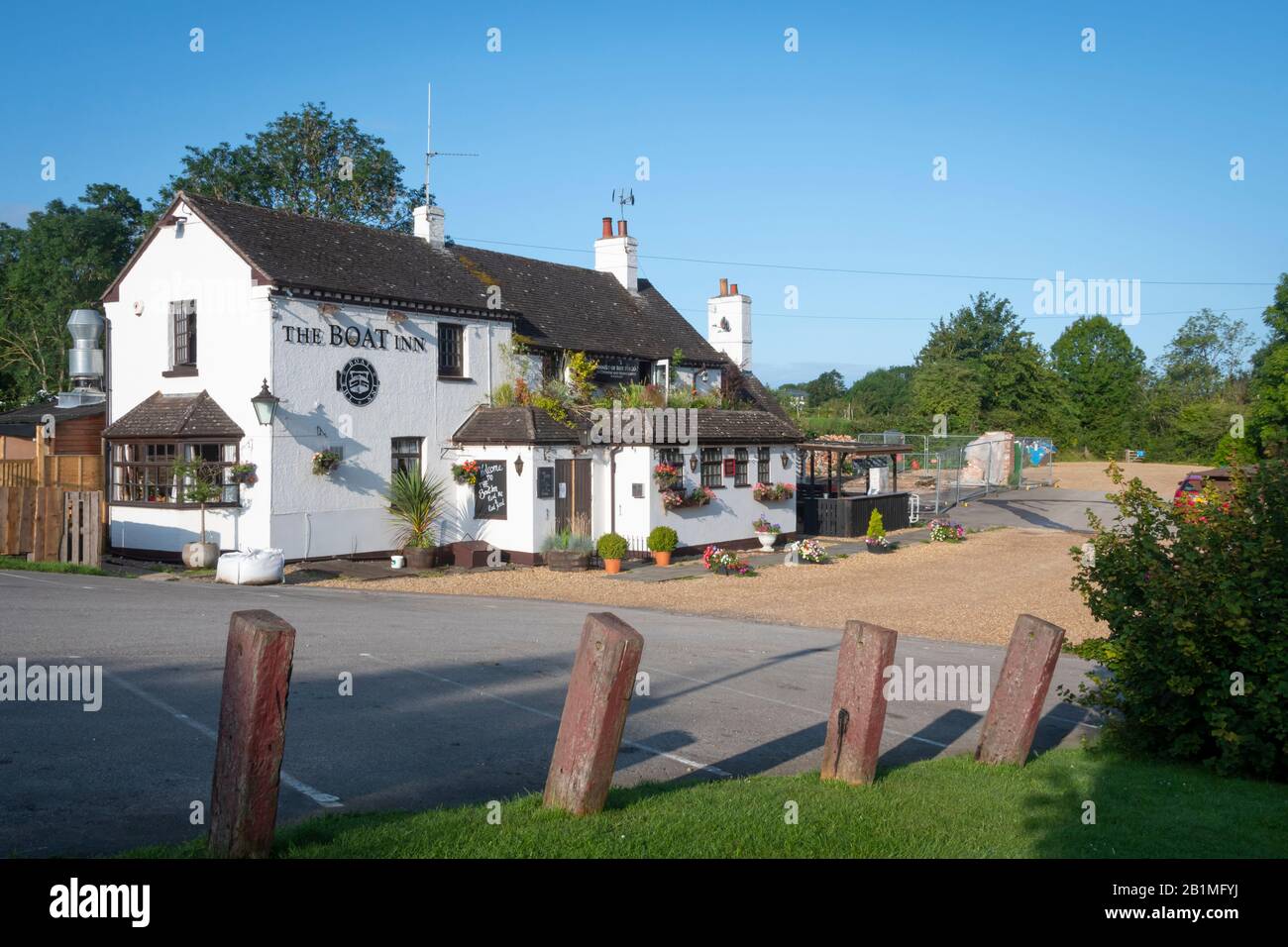 The Boat Inn, Canalside pub on Grand Union Canal at Birdingbury, near ...
