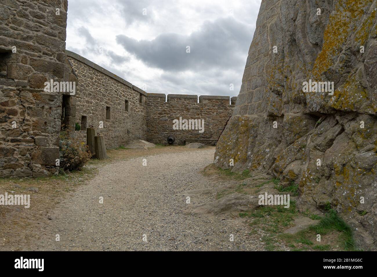 San Malo tourist attraction castle fort and water seascape Stock Photo ...