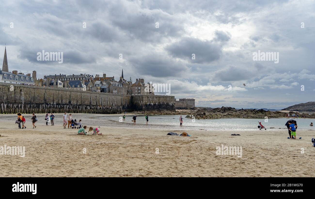 San Malo tourist attraction castle fort and water seascape Stock Photo ...