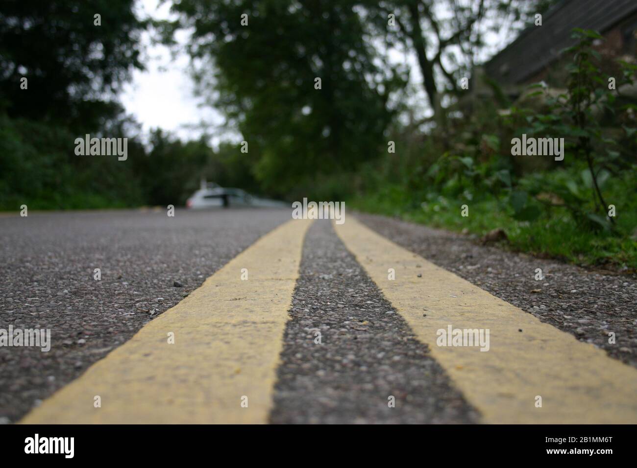 Urban leading lines hi-res stock photography and images - Alamy