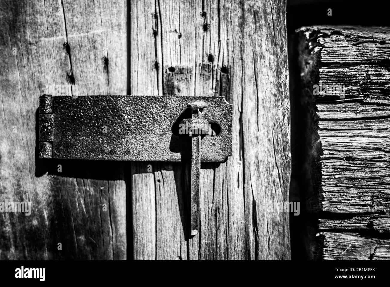 White latch hi-res stock photography and images - Alamy