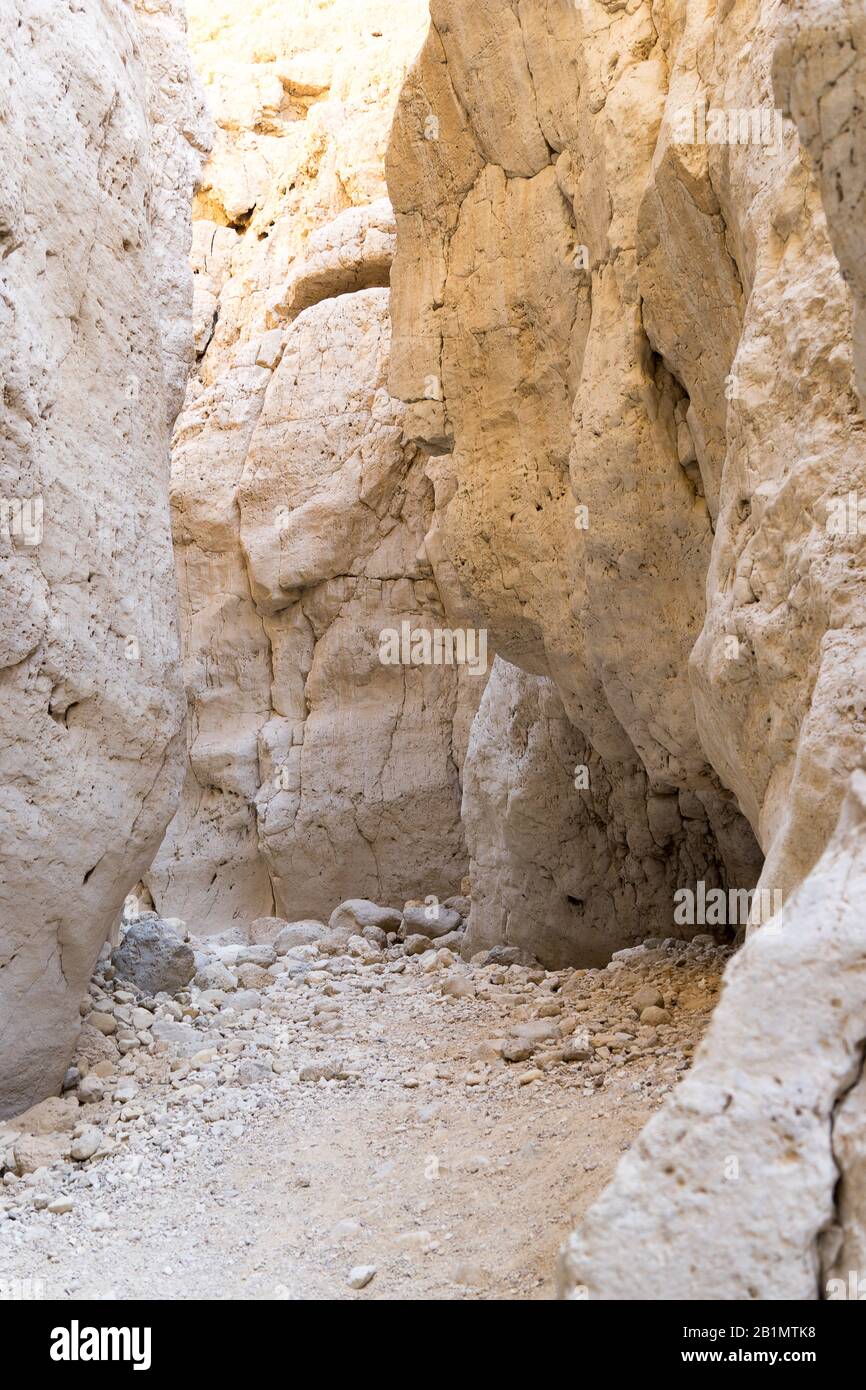 Hiking in arava desert of Israel Stock Photo - Alamy