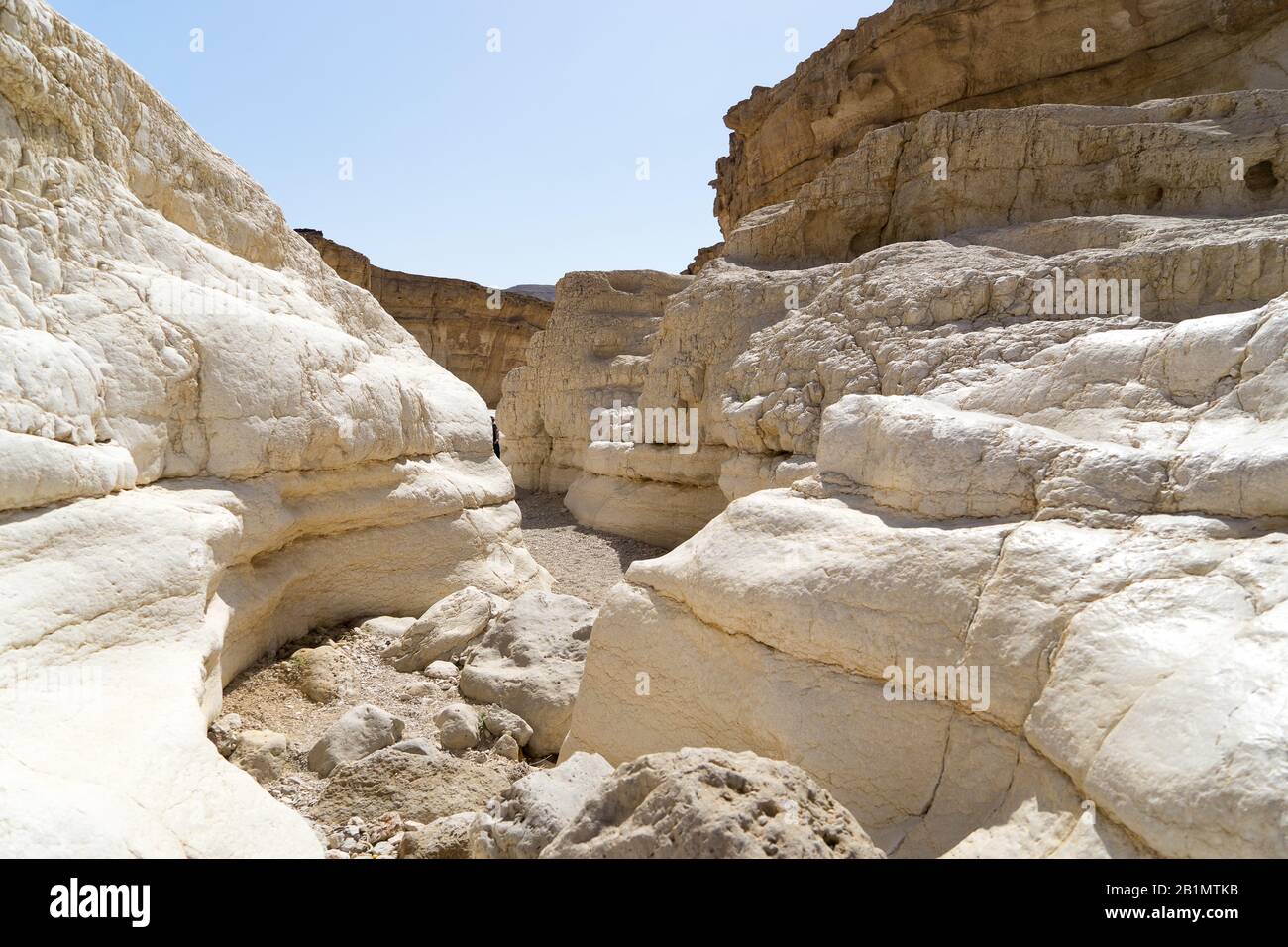 Hiking in arava desert of Israel Stock Photo - Alamy