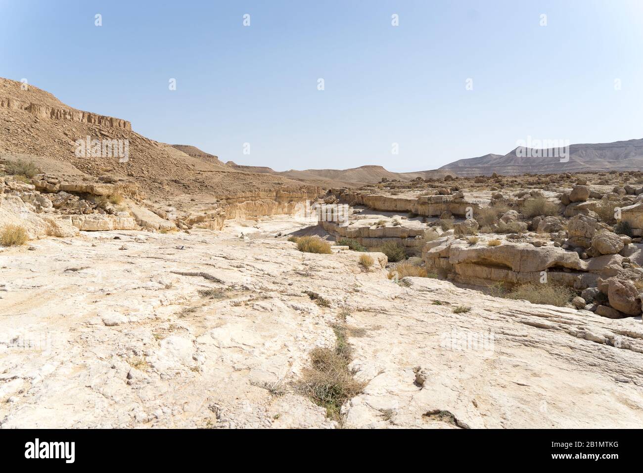 Hiking in arava desert of Israel Stock Photo - Alamy
