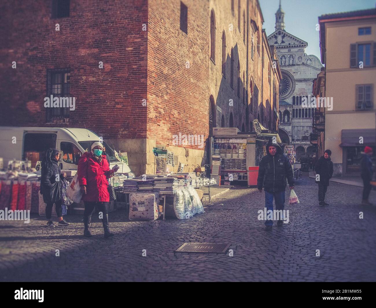 everyday life city scenes Stock Photo - Alamy