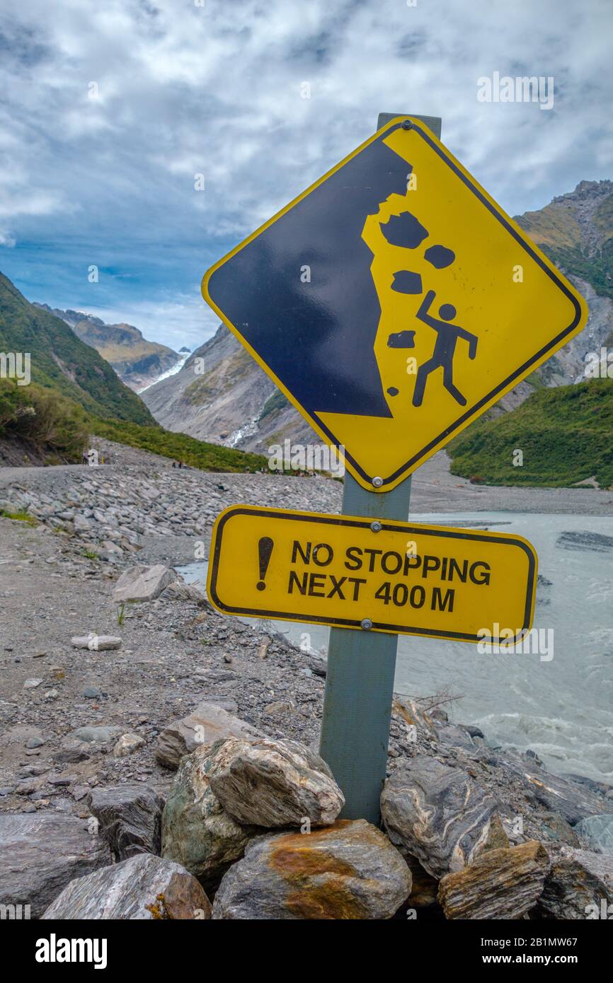 Landslide warning sign hi-res stock photography and images - Alamy