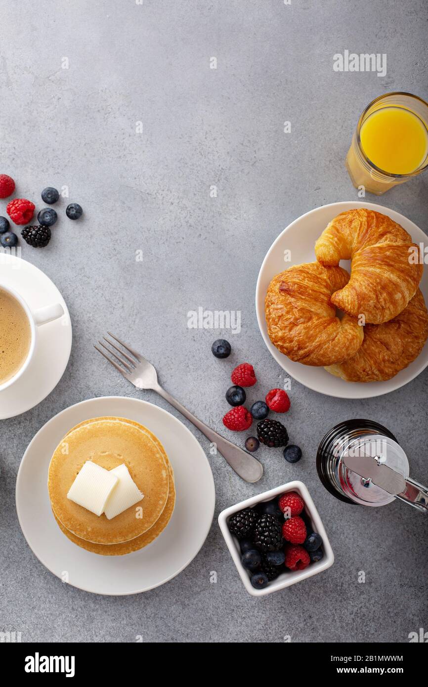 Table overhead hi-res stock photography and images - Alamy