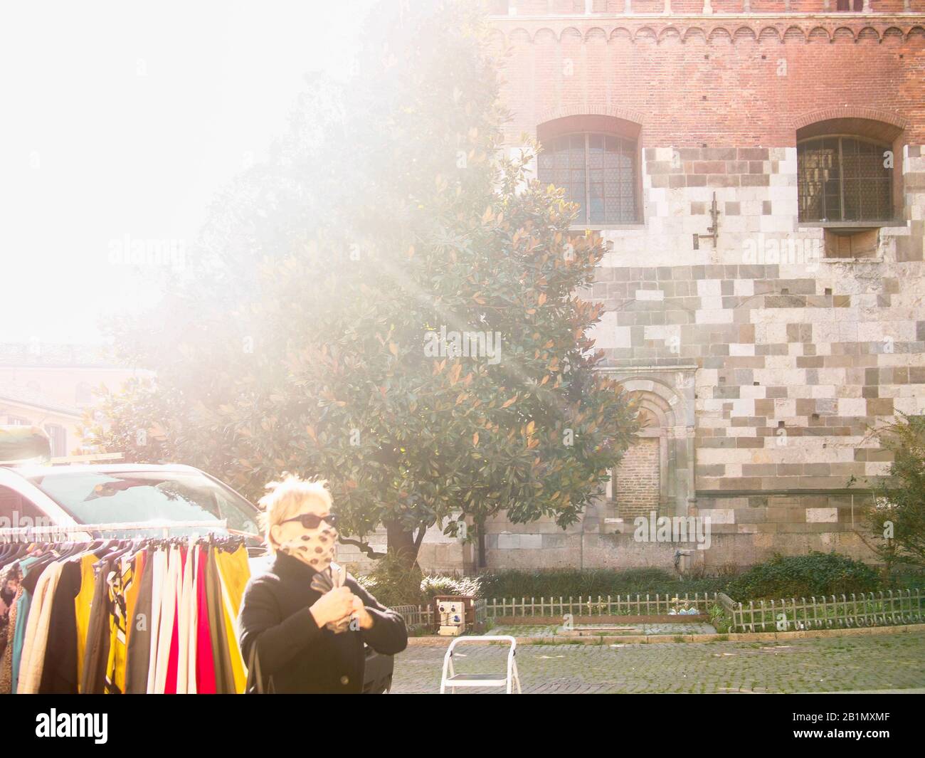 everyday life city scenes Stock Photo - Alamy