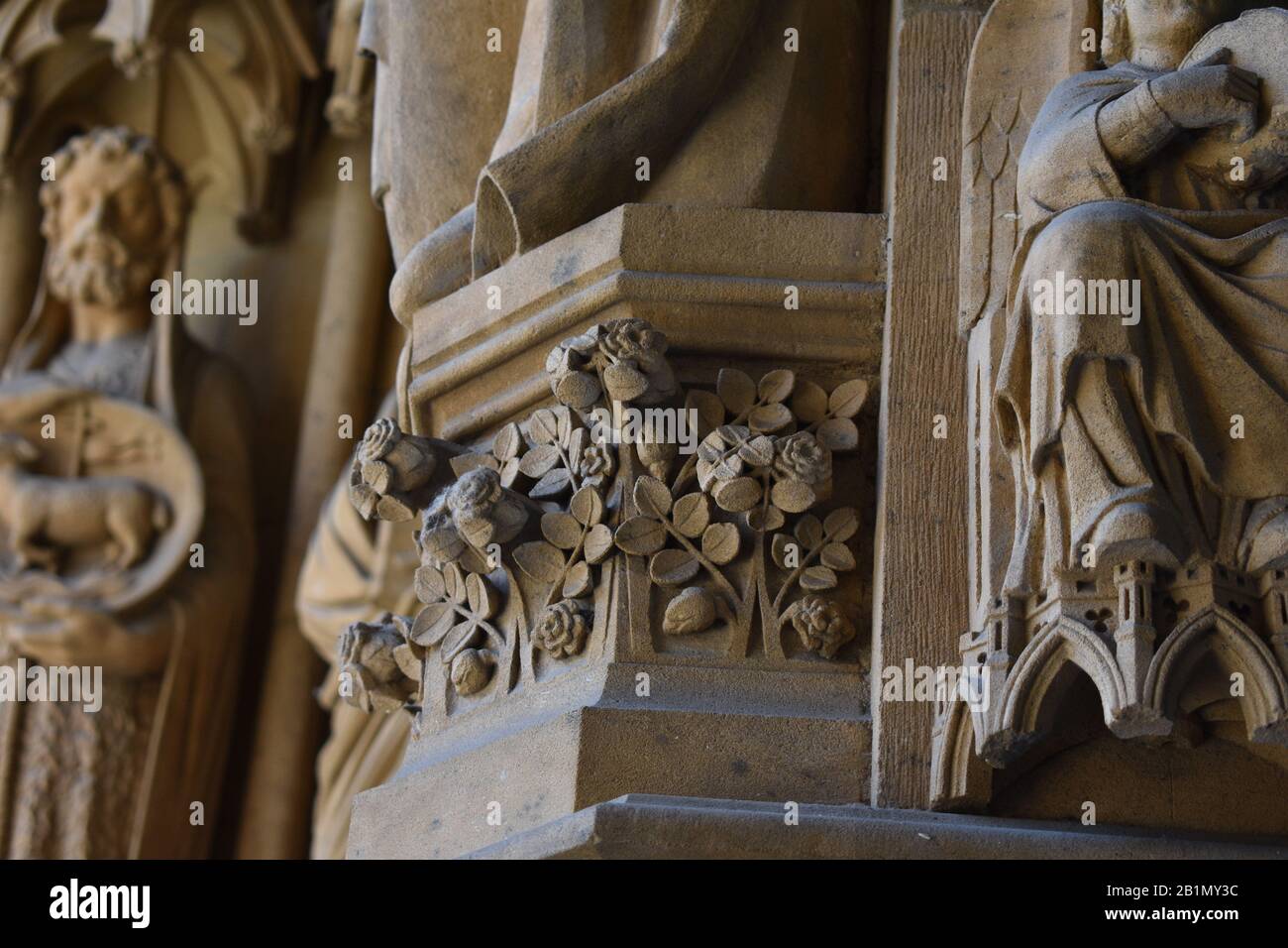 Medieval stonework hi-res stock photography and images - Alamy