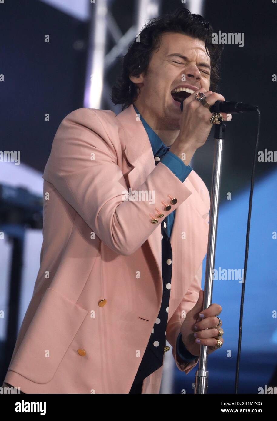 February 26, 2020, New York, New York, USA: Singer HARRY STYLES ...