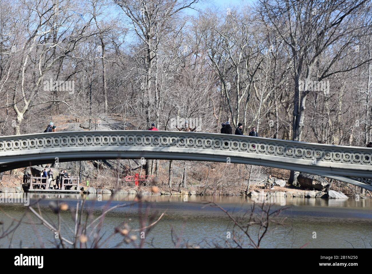 bow bridge, Central Park Stock Photo - Alamy