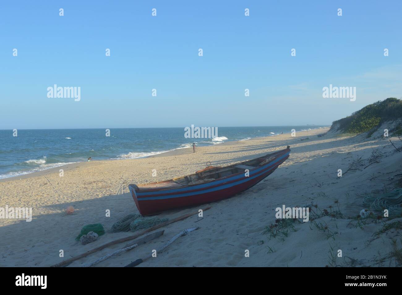 Maputo seascape under clear blue sky and Indian Ocean in Mozambique ...