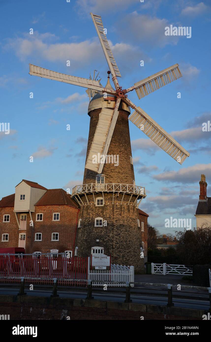 Maude foster wind mill hi-res stock photography and images - Alamy