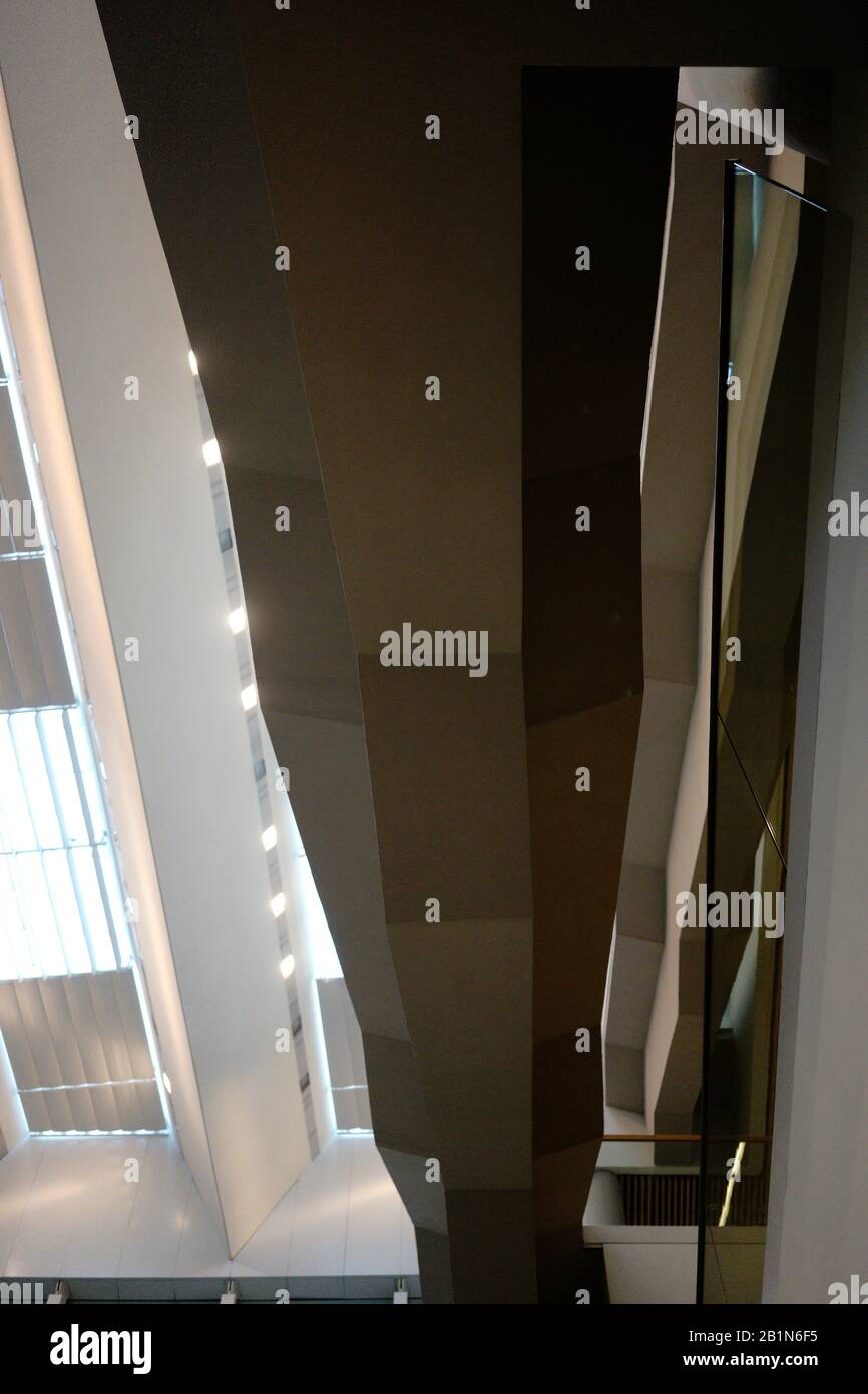 MUSEUM OF HUMAN EVOLUTION BURGOS SPAIN - MUSEO DE LA EVOLUCION HUMANA ...