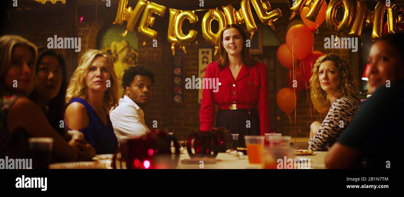 BUFFALOED, from left, starting with blue dress: Lusia Strus, Jermaine ...